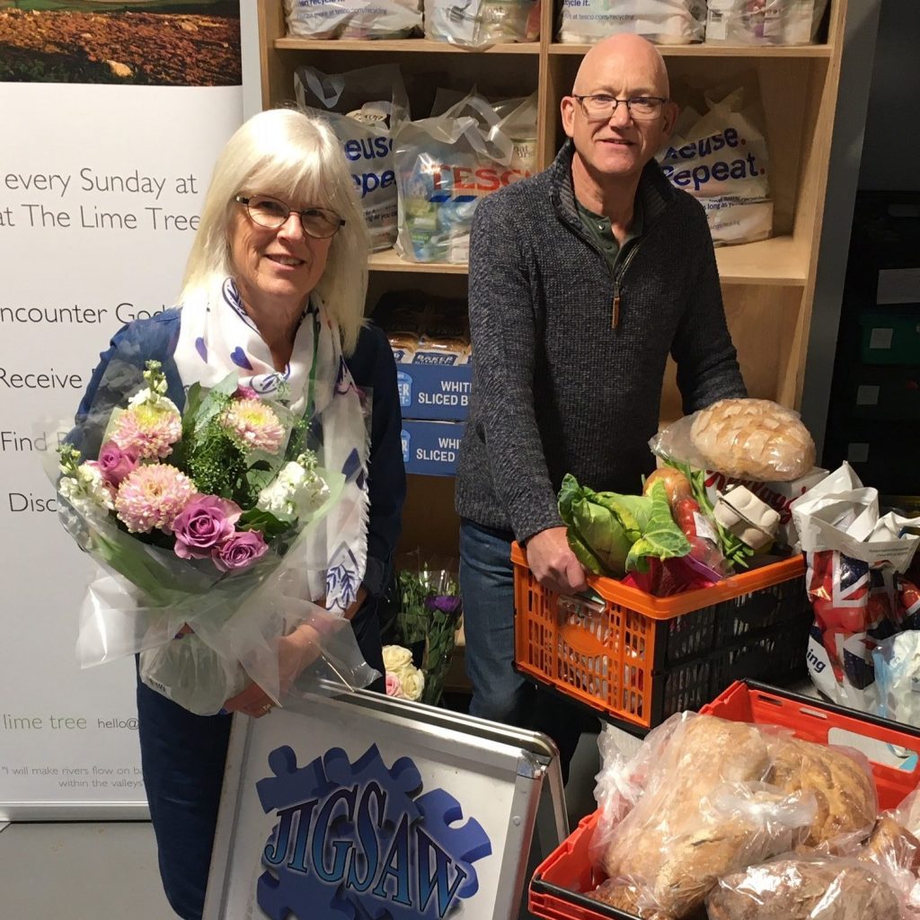 Flowers provide final Jigsaw piece for struggling families in Matlock area - Rotary District 1220